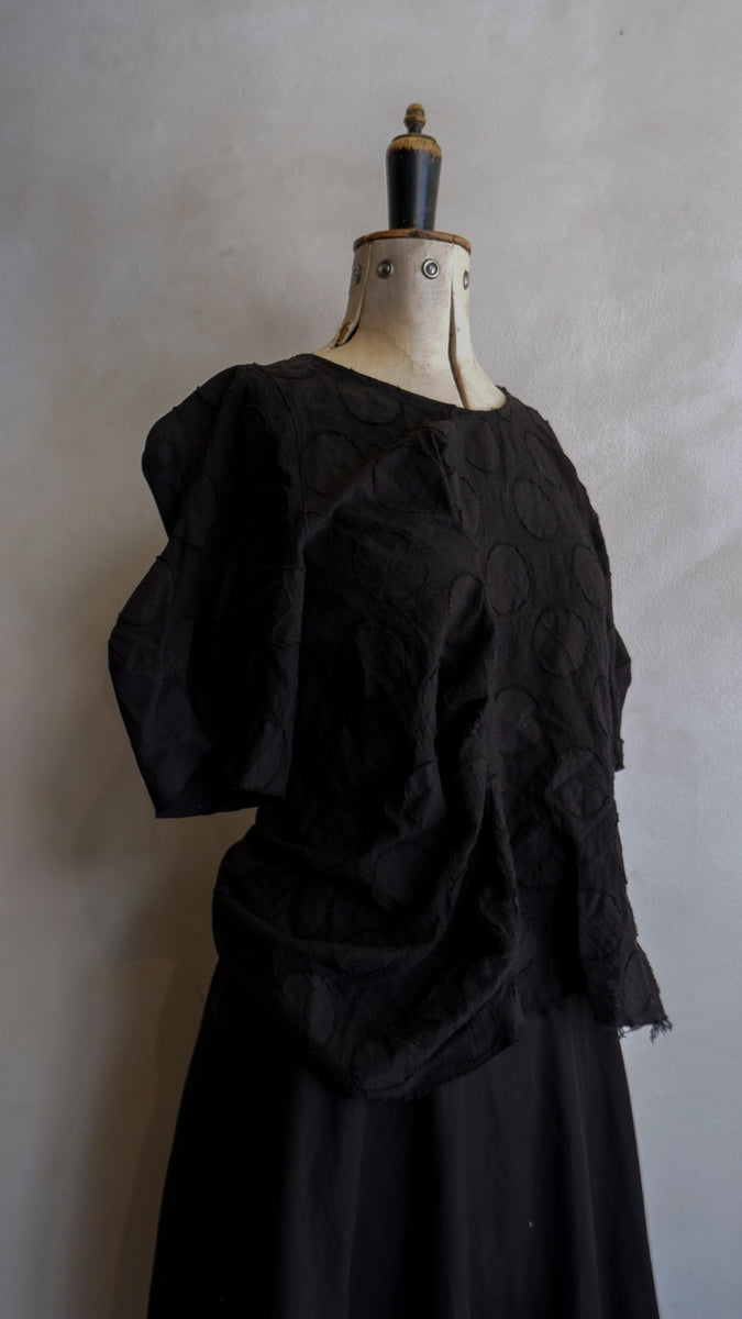 Bokoboko Short Sleeve Top – E.S.S